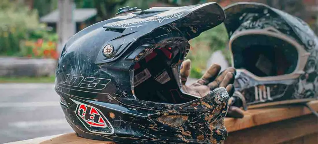 UTV Helmet Laws - You Need to Wear a Helmet - UTV Ride